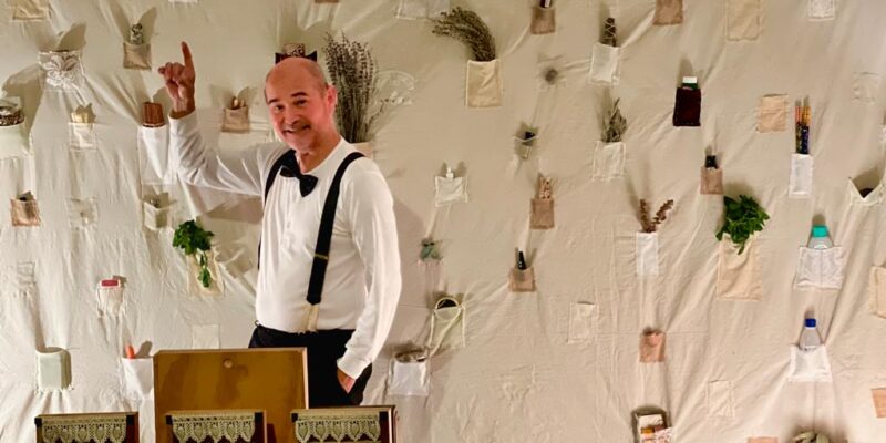 Las abejas pican los rostros tristes – Centre Cívic Guinardó